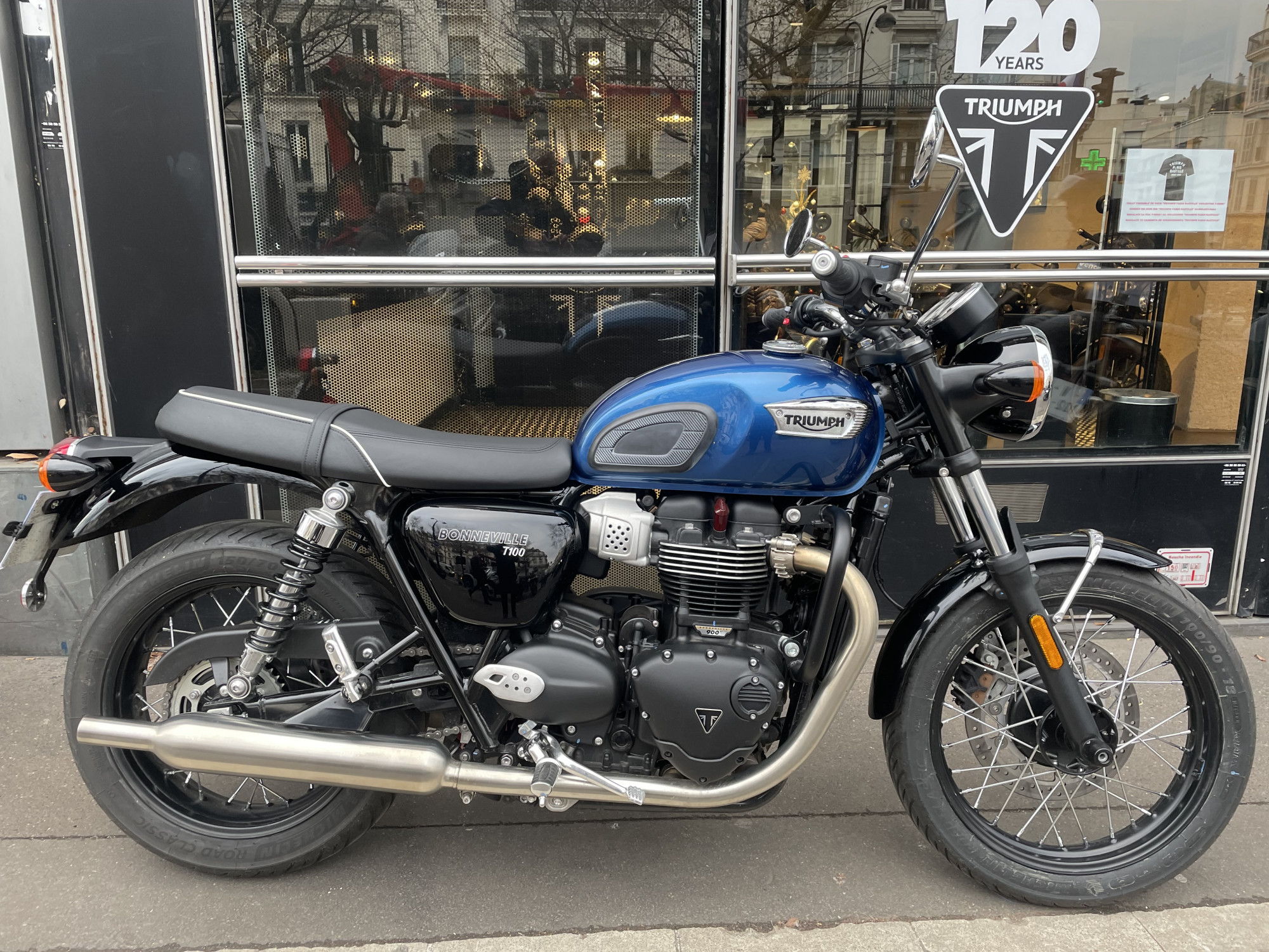 TRIUMPH BONNEVILLE T100 900 2023 900 cm3 | moto roadster | 1 120 km | Bleu | 75003 Paris 03